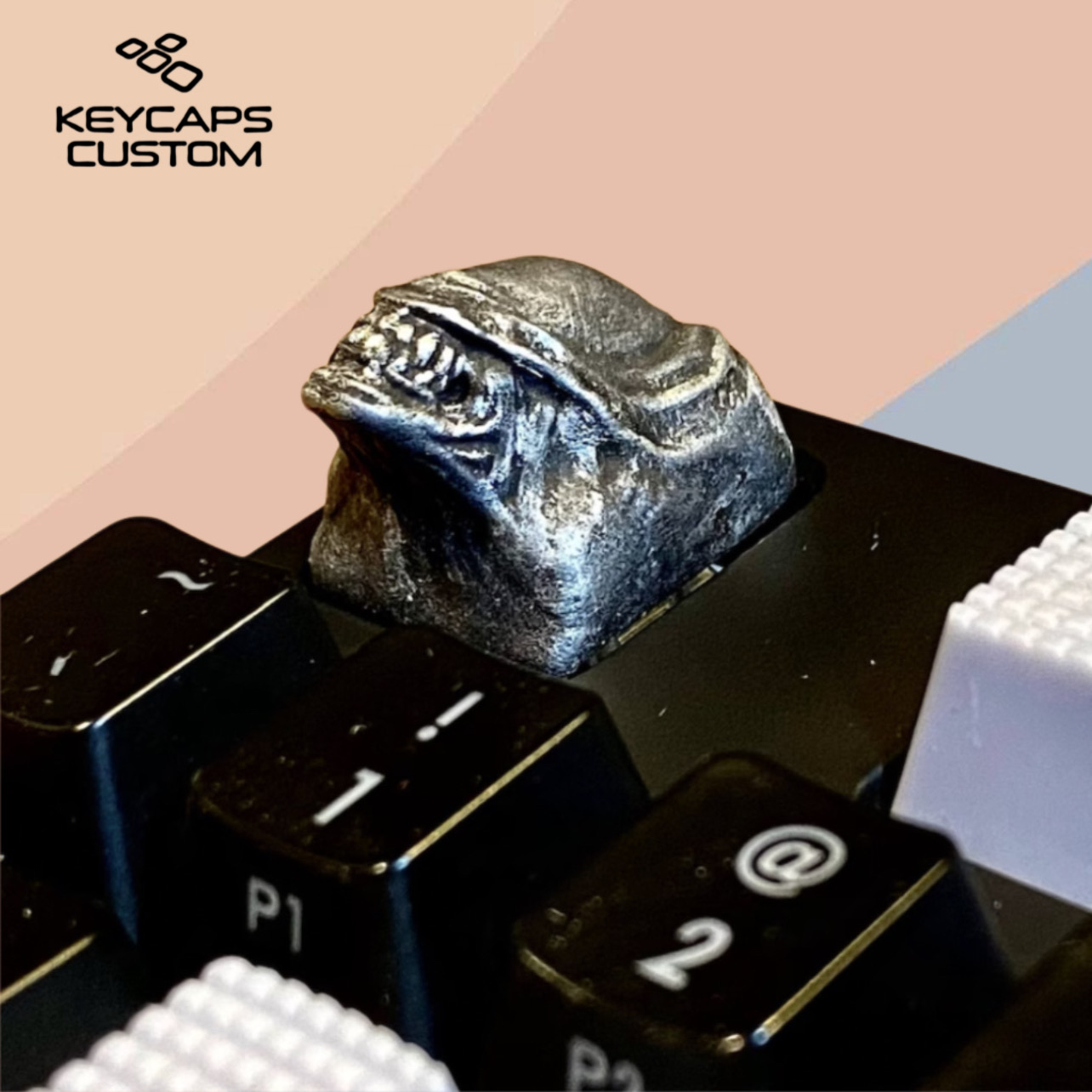 Alien - Mother Queen Artisan Custom Cherry MX Keycap